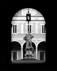 Tips on How To Use Foreground Elements in Your Compositions