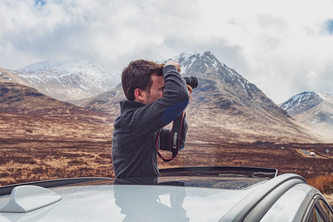 How to Photograph Landscapes from Inside a Moving Vehicle